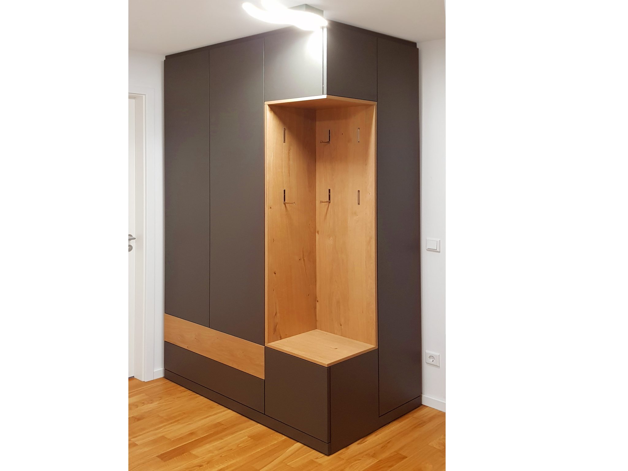 Luxus Garderobenschrank Nach Ma Ebenbild
